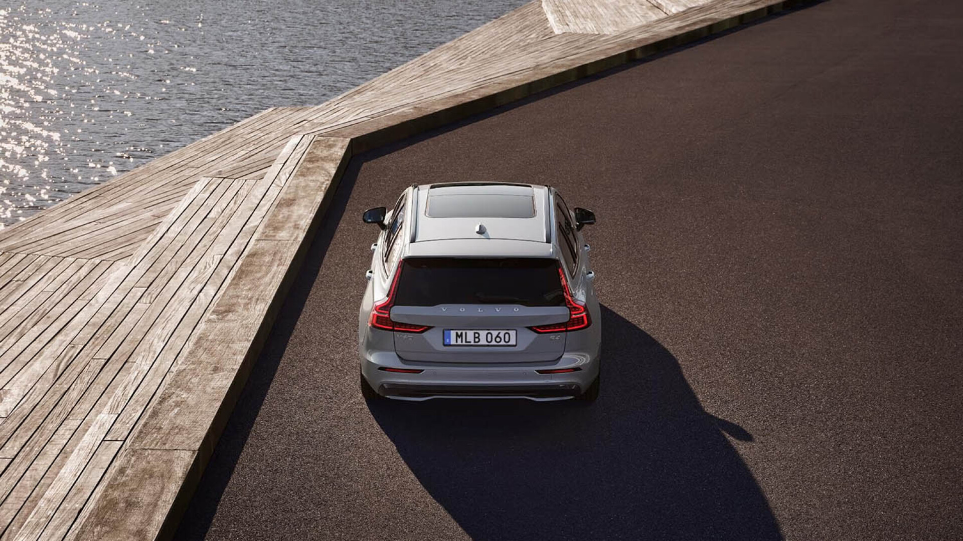New Volvo V60 2.0 T8 [455] PHEV Ultra Dark 5dr AWD Auto Estate for Sale ...