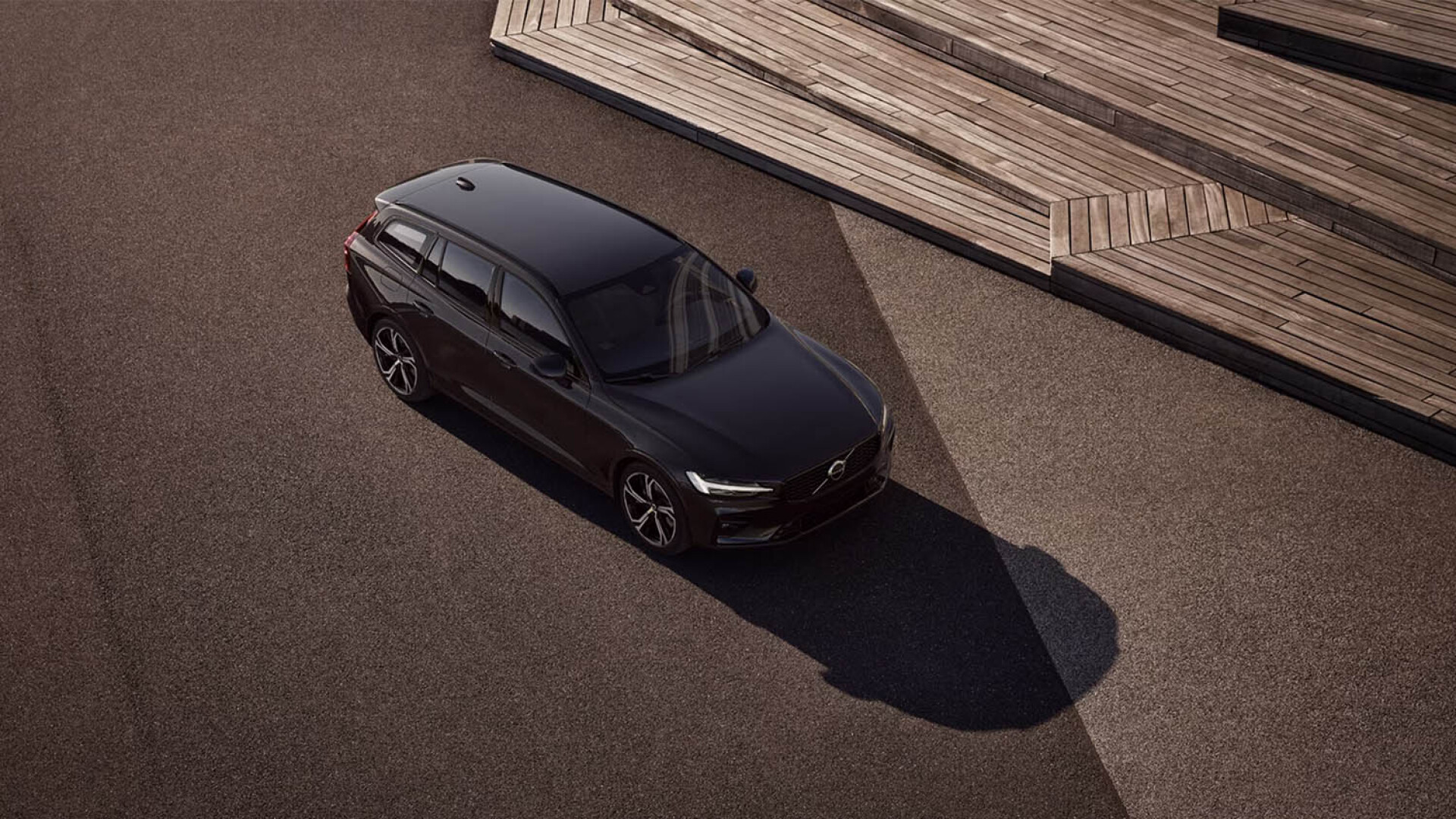 New Volvo V60 2.0 B4P Plus Dark 5dr Auto [7 speed] Petrol Estate ...