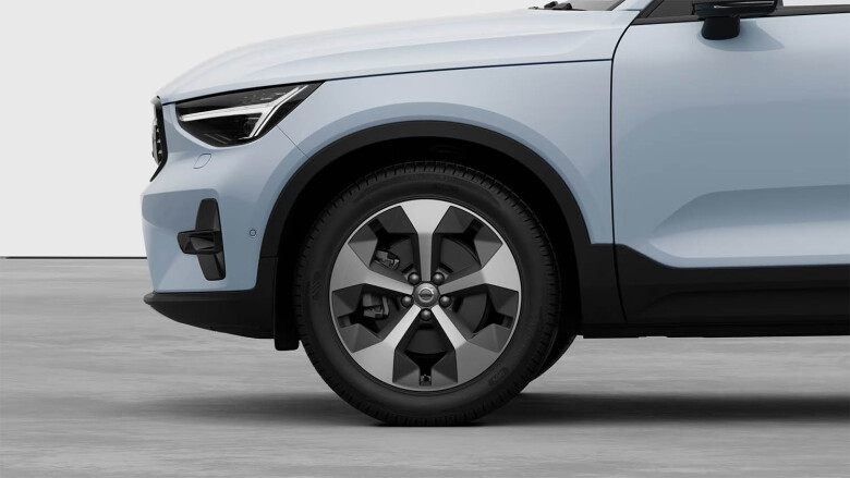 New Volvo XC40 2.0 B4P Plus Pro Dark 5dr Auto Petrol Estate Motability ...