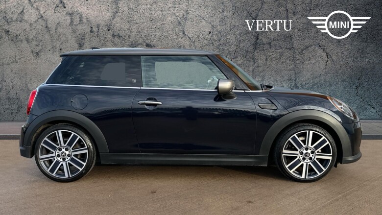 Used MINI Hatchback 1.5 Cooper Exclusive Premium 3dr Auto Petrol ...