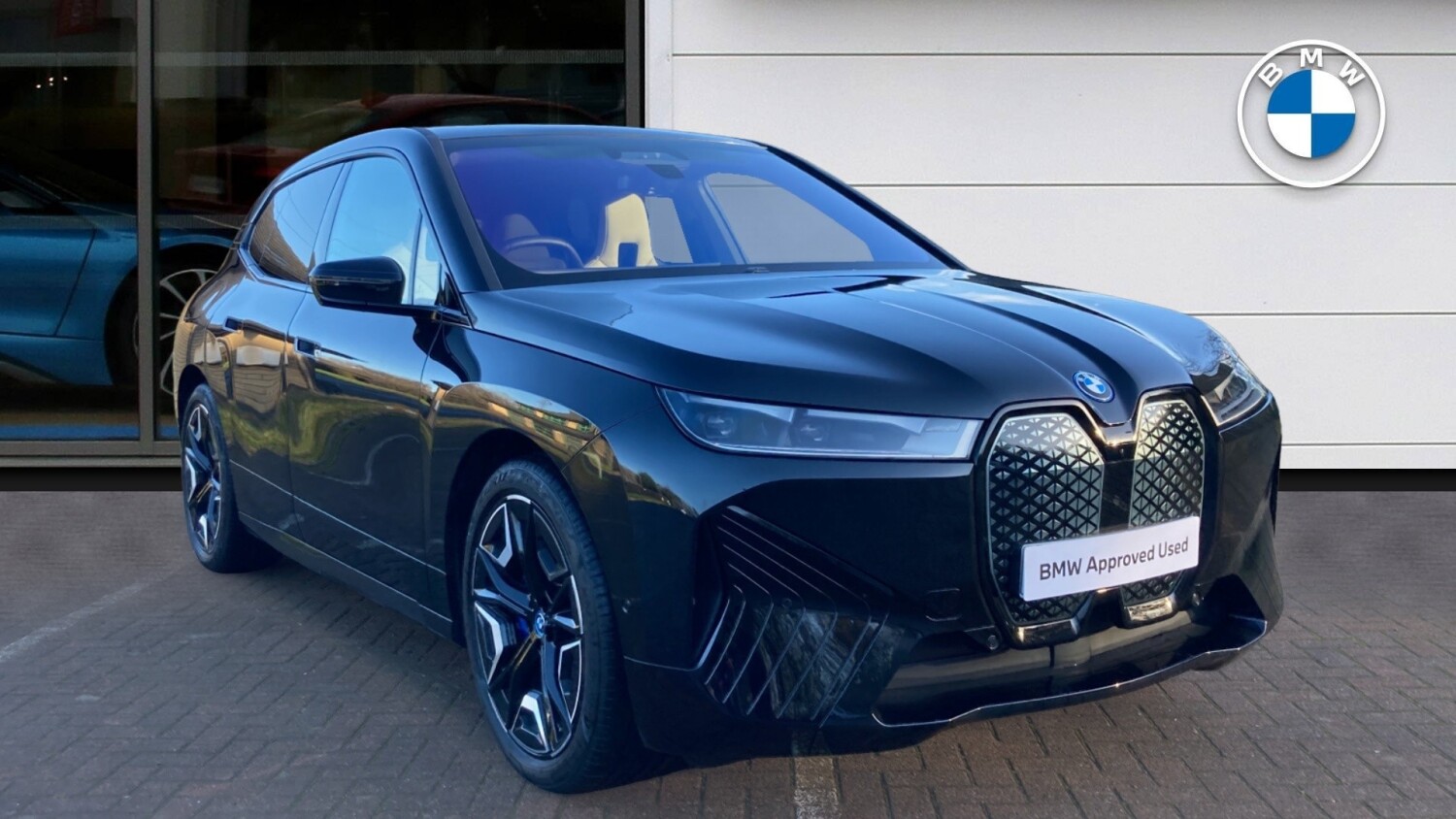 Used BMW iX 240kW xDrive40 M Sport 76.6kWh 5dr Auto [Sky] Electric ...