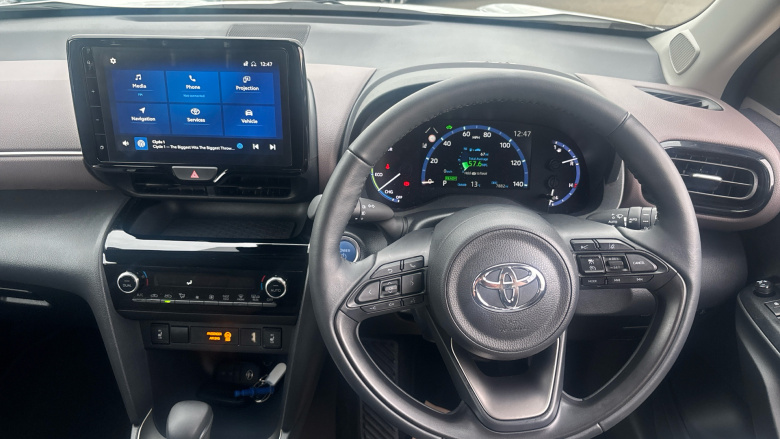 Used Toyota Yaris Cross 1.5 Hybrid Excel 5dr CVT Hybrid Estate for Sale ...