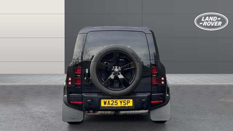 Used Land Rover Defender 3.0 D250 X-Dynamic SE 110 5dr Auto Diesel ...