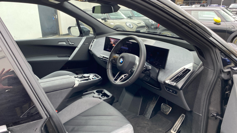 Used BMW iX 300kW xDrive45 M Sport 101kWh 5dr Auto [Pro Pack] Electric ...