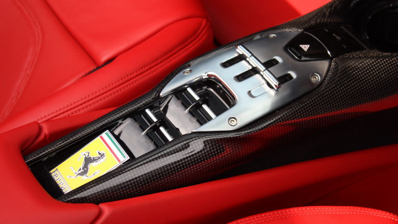 Used Ferrari 296 GTS 3.0T V6 Spider 2dr Petrol Plug-in Hybrid F1 DCT ...