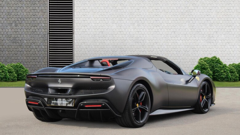 Used Ferrari 296 GTS 3.0T V6 Spider 2dr Petrol Plug-in Hybrid F1 DCT ...