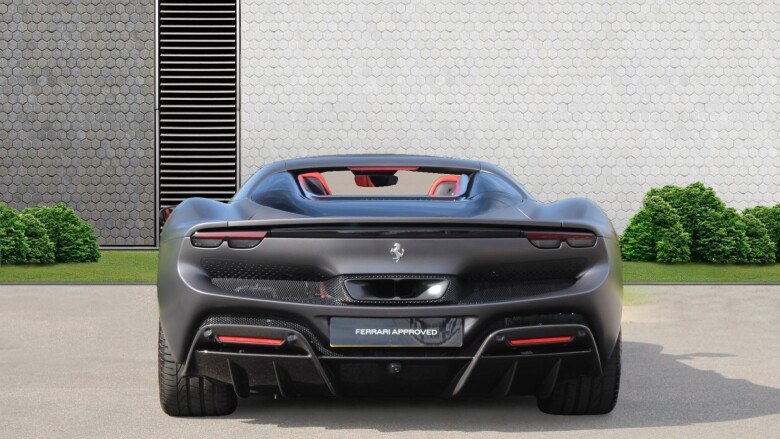 Used Ferrari 296 GTS 3.0T V6 Spider 2dr Petrol Plug-in Hybrid F1 DCT ...