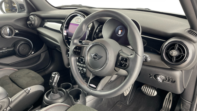 Used MINI Cooper 1.5 C Sport 5dr Auto Petrol Hatchback for Sale | Vertu ...